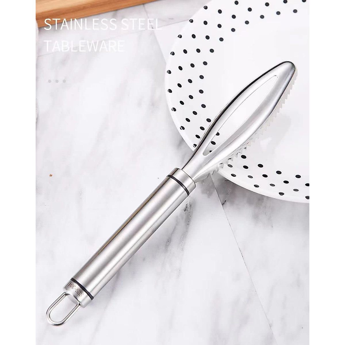 304 Stainless Steel Fish Scale Remover - Saw Teeth Descaler Tool - Easy Scaling Fish Scraper - Suitable for All Fish Types - Perfect for Chefs and Home Cooks