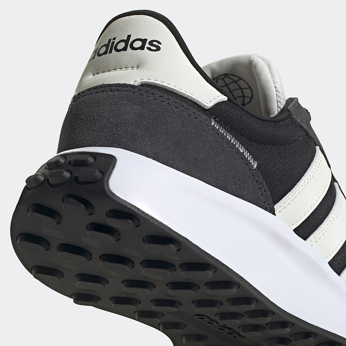 adidas Women's Run 70s Shoes, Black/Off White/Carbon, 8