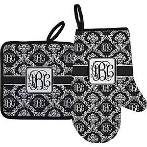 Personalized Monogrammed Damask Right Oven Mitt & Pot Holder Set