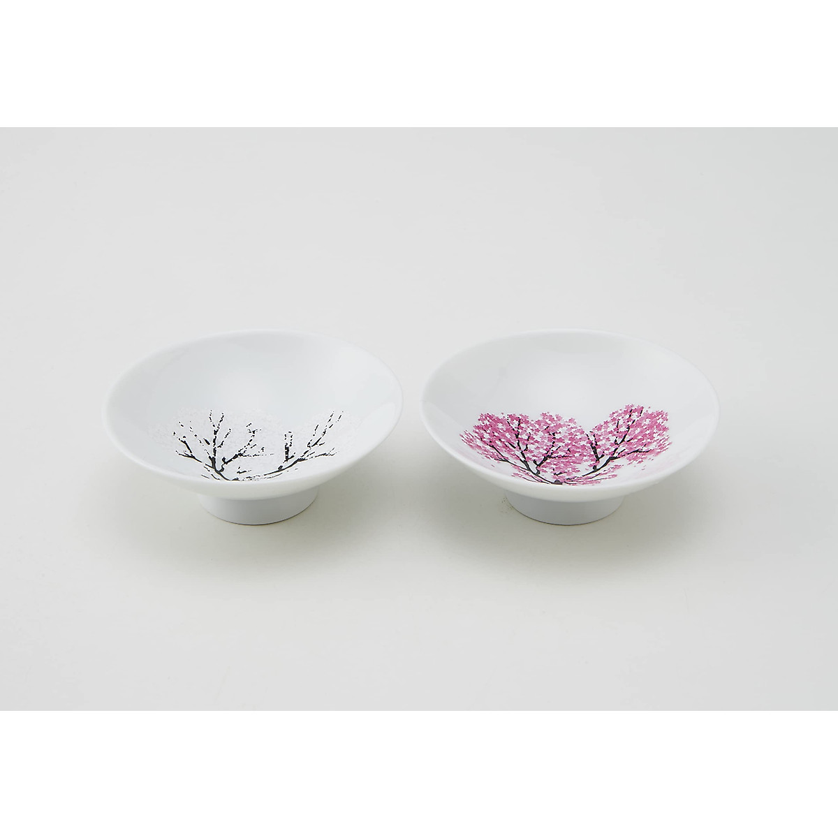 丸モ高木陶器 Japanese Sakura Cherry Blossom Color Changing Sake Cups (Pair), Magical Blooming Sake Cups