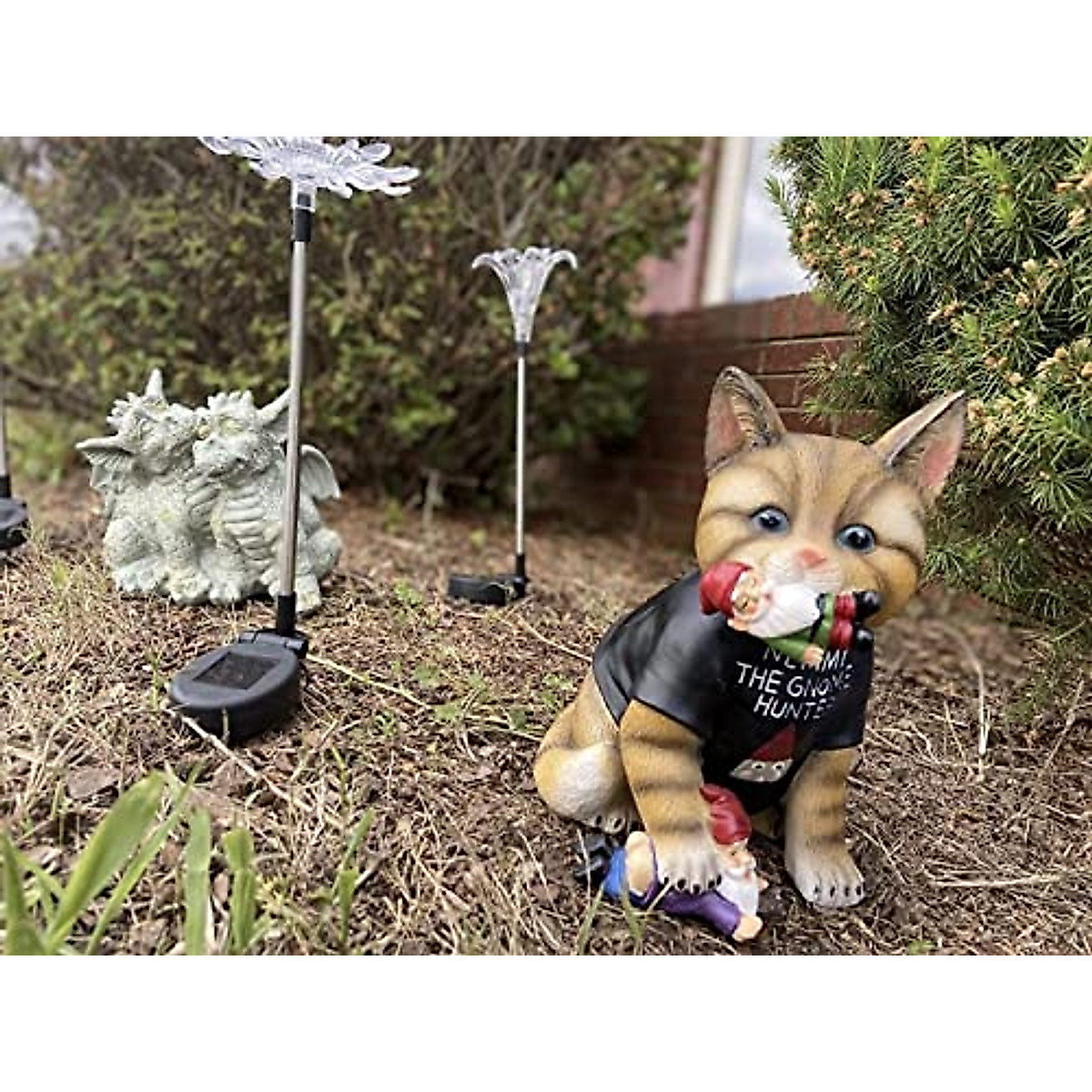 Nemmy The Gnome Hunter Garden Statue | American Shorthair Kitten | Housewarming Cat Gift for Cat Lovers | Outdoor Funny Gnomes Decoration | Gift For Grandma | Garden Design | 9 Inches Tall