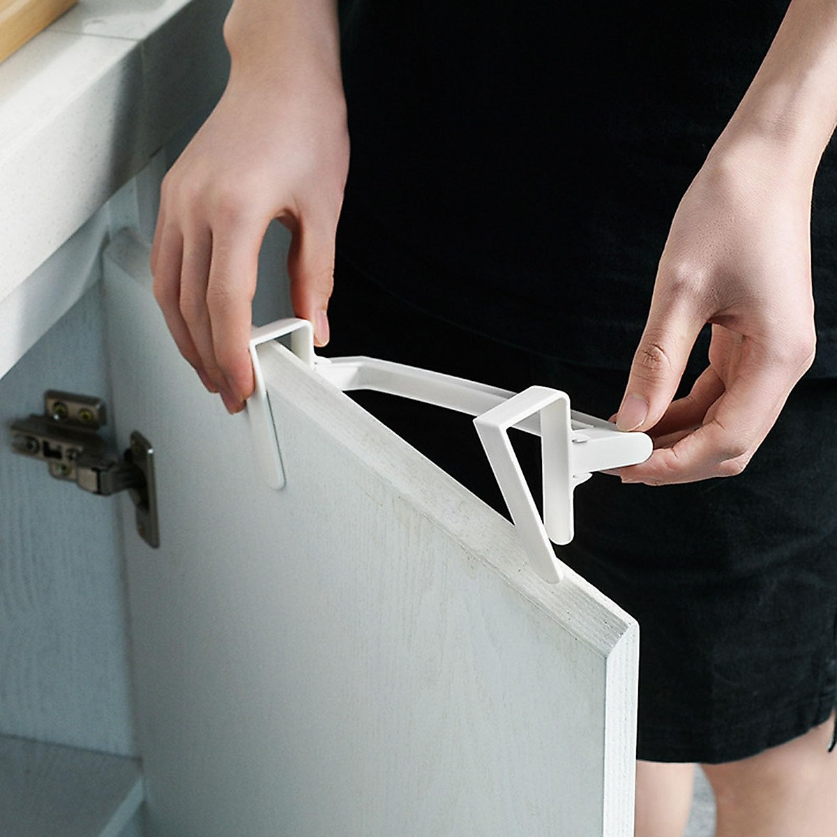 Towel Rack for Cabinet, Over Door Towel Rack, Towel Bar Holders, Bathroom Towel Holders, Dishcloth Storage Rack, 9.45 x 2.35 x 2.76 Inch Universal, for Kitchen Bathroom Over Cabinet Cupboard