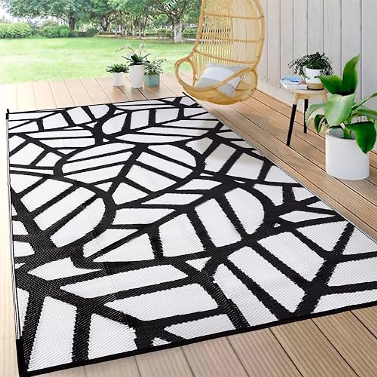 GARTOL 9x12 Outdoor Rug Waterproof, Reversible Plastic Straw Rug for RV, Patio, Backyard, Pool Deck, Picnic, Beach, Camping, Outdoor Carpet Mat (Black & White)