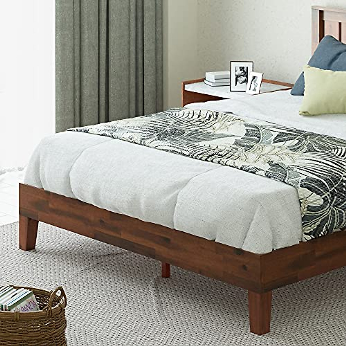 ZINUS Vivek Deluxe Wood Platform Bed Frame with Headboard / Wood Slat Support / No Box Spring Needed / Easy Assembly, Full