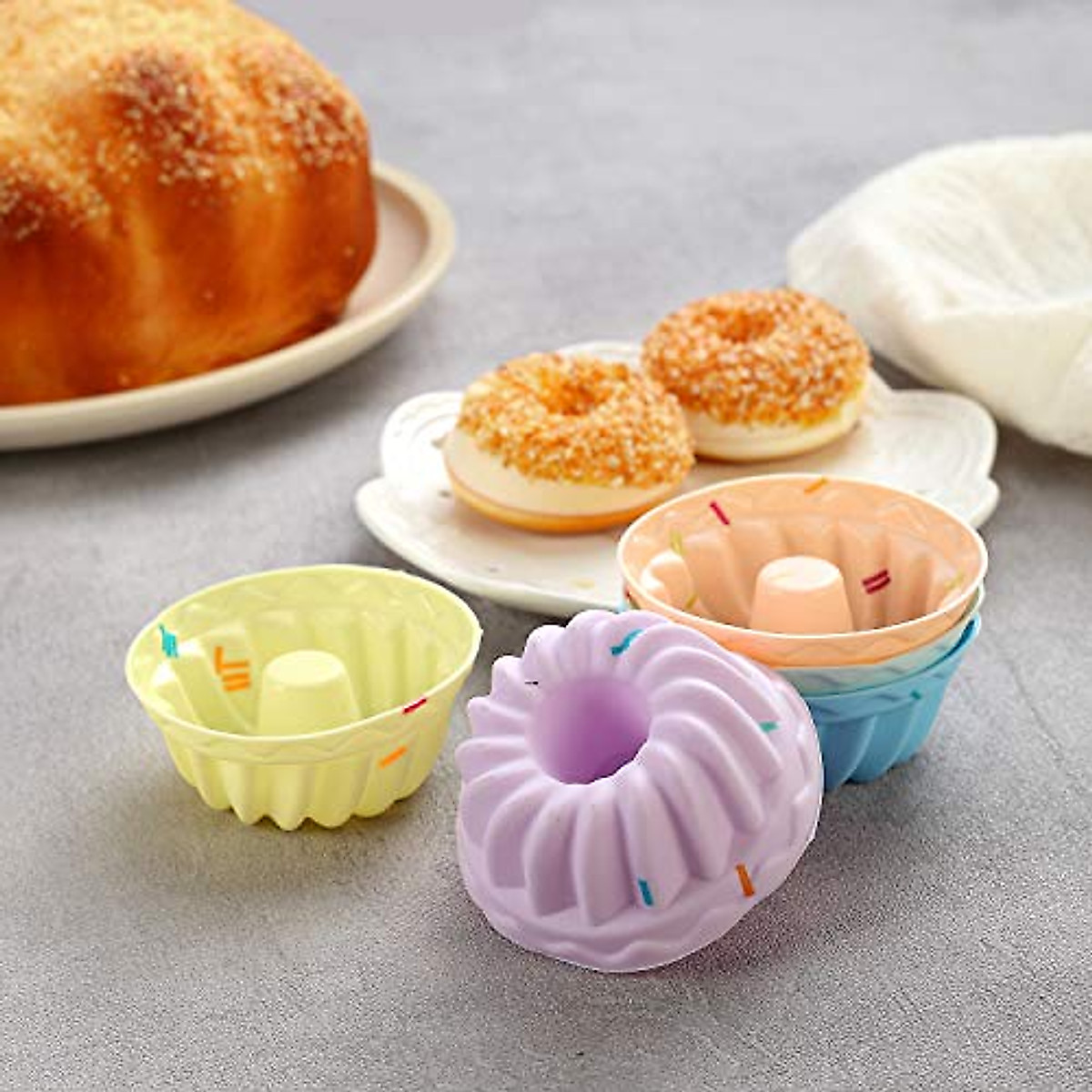 40PCS Silicone Cupcake Baking Cups Set Silicone Baking Cups For Baking, Including 8 Shapes Silicone Muffin Cups Cupcake Molds (Round, Square, Star, Sunflower, Rose, Chrysanthemum, Flower, Pumpkin)