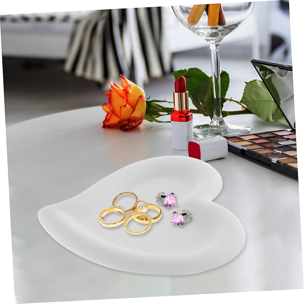 ABOOFAN 2pcs Nail Jewelry Tray Earring Dish Bathroom Vanity Tray Entryway Key Dish Decorative Dish Heart Shaped Trinket Dish Jewelry Dresser Ring Storage Holder Organizer Plaster Necklace