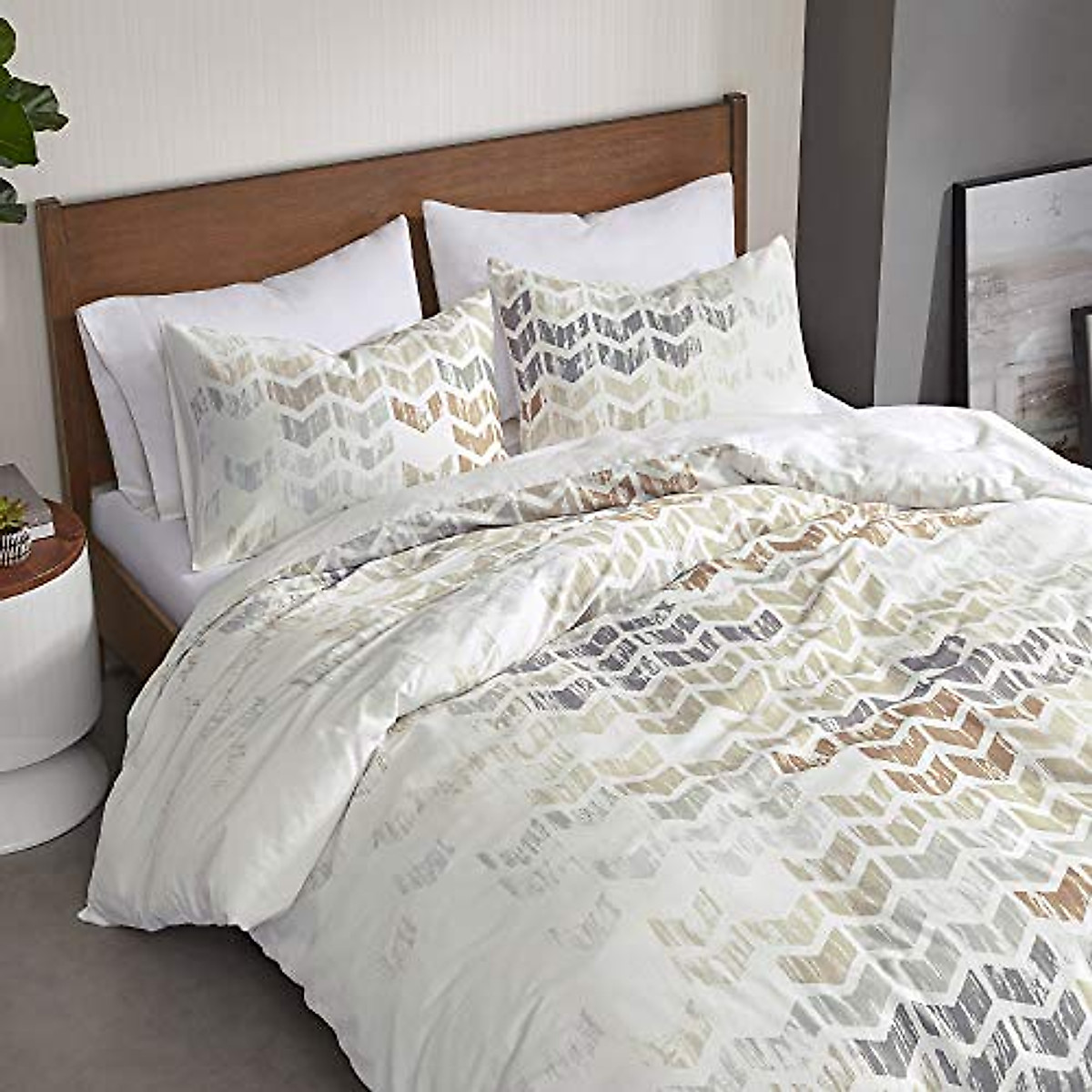 Inspire by INTELLIGENT DESIGN Reversible 100% Cotton Sateen Duvet - Breathable Comforter Cover, Modern All Season Bedding Set with Sham (Insert Excluded), Cape, Chevron Grey Full/Queen(90"x90")