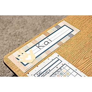 Teacher Created Resources Everyone is Welcome Helping Hands Mini Accents (TCR7134)