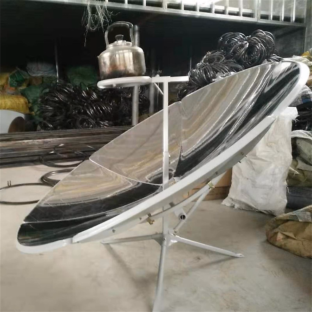 HinLIaDa Portable Solar Cooker, 1500W 1.5M Diameter Camping Outdoor Solar Cooker Concentrating Solar Cooker Solar Parabolic Foldable Solar Cooker for Solar Heating, Visual Education