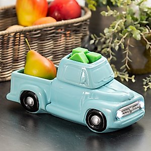JULIE ANN HOME Ceramic Candle Wax Warmer, Vintage Blue Truck with Safety Timer | Automatic Plug in Fragrance Warmer for Scented Wax Melts, Cubes, Tarts | Retro Farmhouse Air Freshener Set