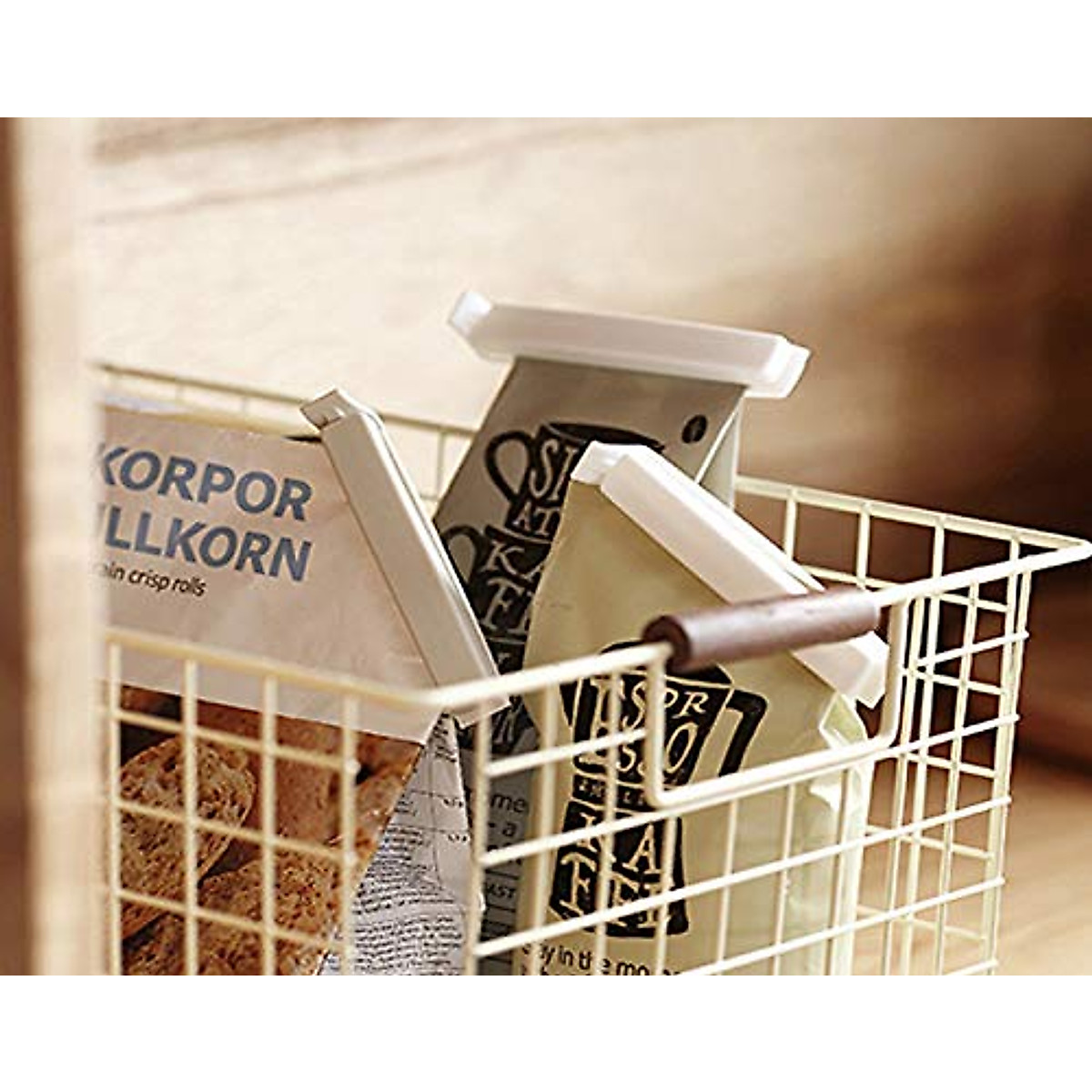 Xicennego Plastic Sealing Clips Bag Clips for Food -16 Pack | Blue | White | Two Sizes