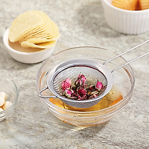 Fine Mesh Strainers for Kitchen, COKUMA Stainless Steel Metal Hand Small Mini Sieve Strainer, Cocktail Strainer Tea Coffee Juice Strainer，Food Strainer with Handlle (3.35inch, Silver)