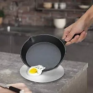 MOZUVE 6 Inch Cast Iron Skillet, Frying Pan with Drip-Spouts, Pre-seasoned Oven Safe Cookware, Camping Indoor and Outdoor Cooking, Grill Safe, Restaurant Chef Quality