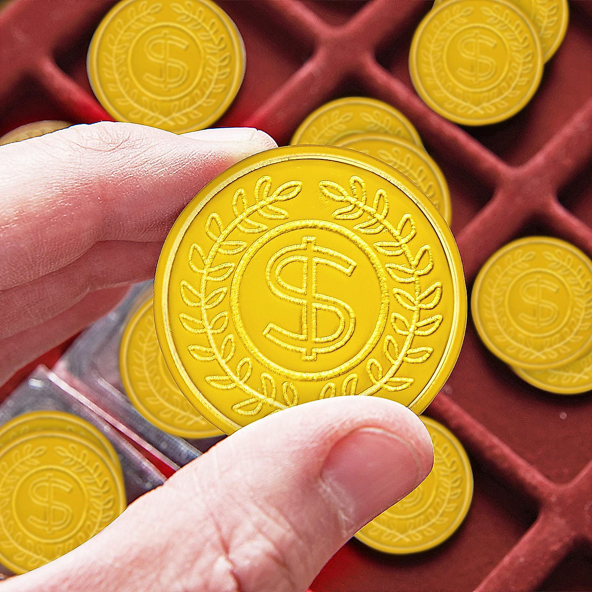 100 Count Plastic Gold Coins Set, Pirate Treasure Gold Play Coins for Kids Party Theme Props Decorations, Lucky Draw Games Treasure Hunt