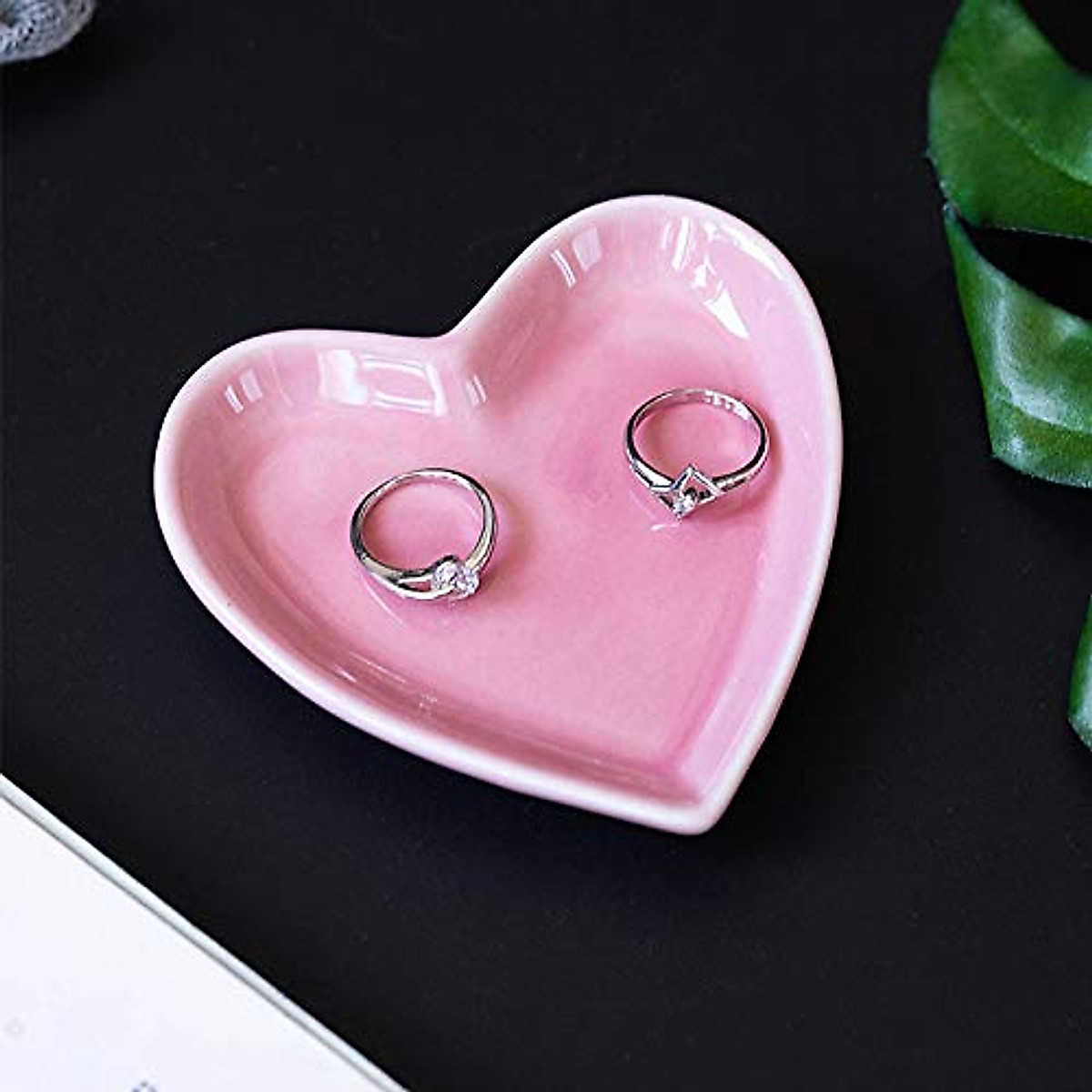 Meeshine Ceramic Jewelry Tray for Women Girls, Heart Shaped Jewelry Plate Ring Dish, Pink Trinket for Birthday Friends Daily Family(Pink)