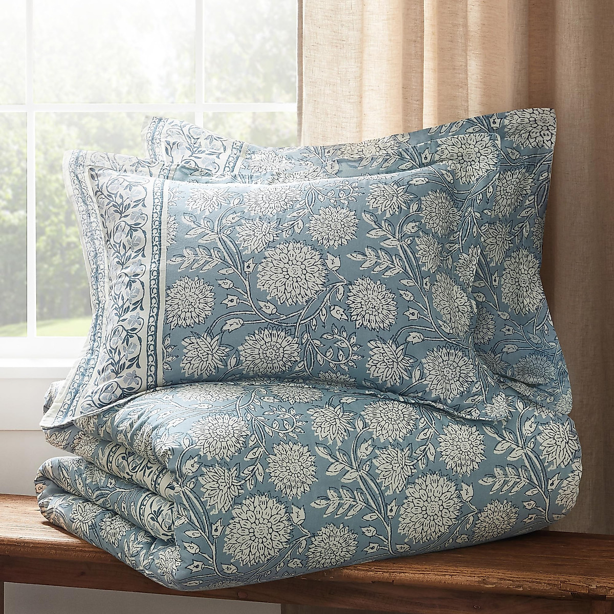 Levtex Home - Adare Blue Duvet Cover Set - King Duvet Cover + Two King Pillow Cases - Bordered Floral - Blue, Navy and White - Duvet Cover (106 x 94in.) and Pillow Case (36 x 20in.) - Cotton