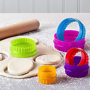 6 Pieces Scalloped Round Cookie Cutters Plastic for Baking Biscuit Fondant Cake Cutters Two Side Double Sided Fluted and Plain Edge Cookie Cutters
