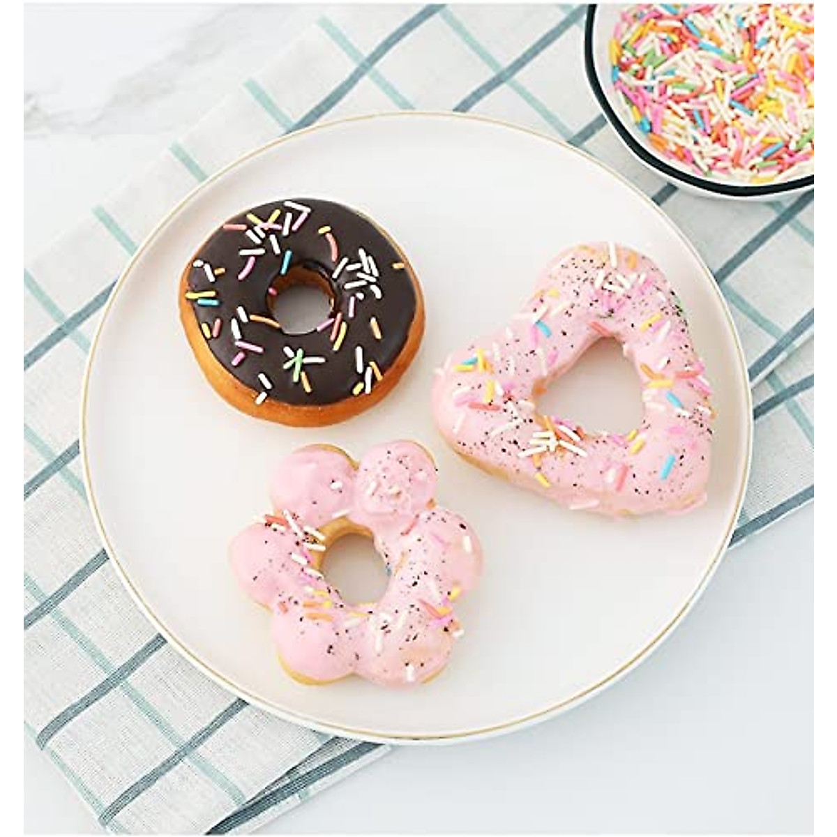 DD-life 8 Pcs Donut Maker Cutter, Doughnut Molds,DIY Donut Mold,Donut Cutter,Biscuit Stamp Cake Mould,Fondant Cake Bread Dessert Bakery Mould,Home Kitchen DIY Baking Tool