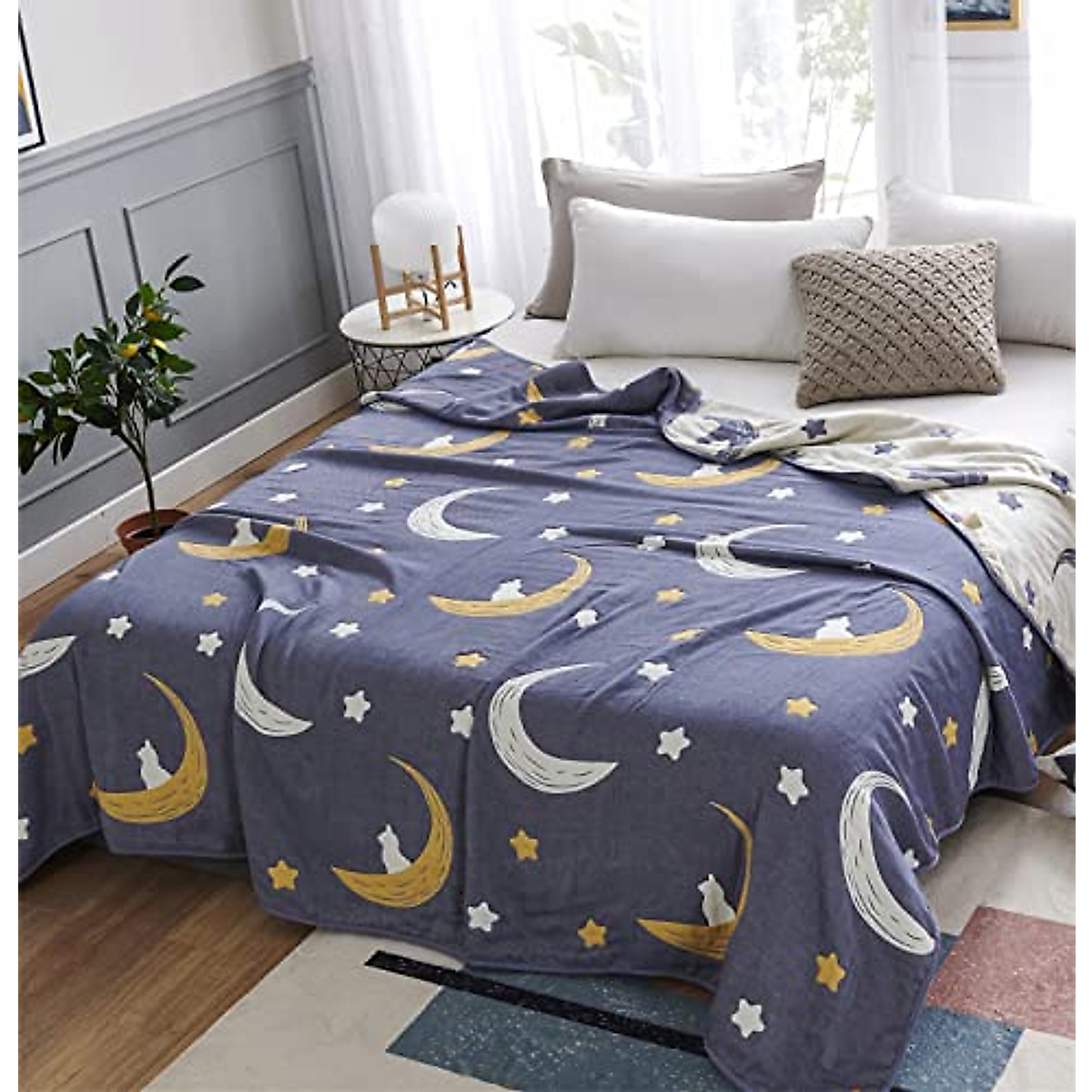 J-pinno Bright Moon Stars Muslin Blanket Reversible 100% Cotton 6 Layer Quilt Bed Blanket Soft Warm Throw Sofa Couch Toddler Kids Cartoon Travel Coverlet Sheet (Stars, Twin 56" X 76")