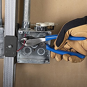 Klein Tools D2000-48 Pliers, Linemans Diagonal Cutting Pliers with High Leverage Design, 8-Inch