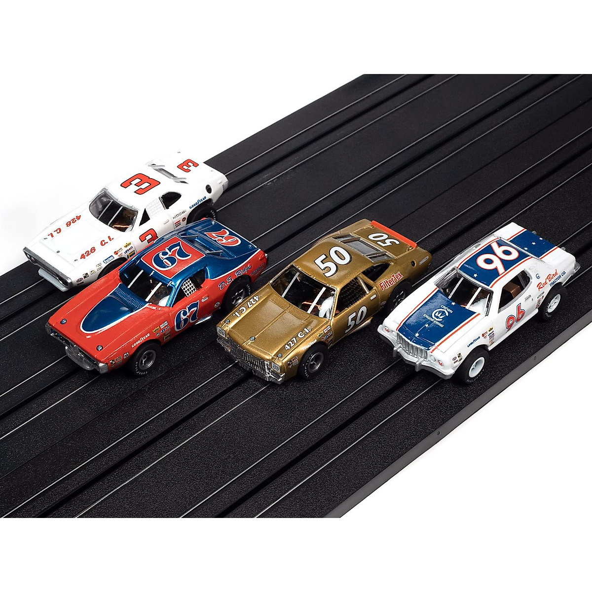 Auto World 36' Victory 400 4 Lane Slot Race Set HO Scale