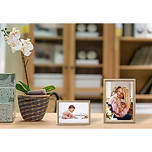 Alkerman 5x7 Picture Frame,Display Pictures 4x6 with Mat or 5x7 Without Mat, Natural Wood with High Definition Glass for Table Top Display and Wall Mounting Photo Frame