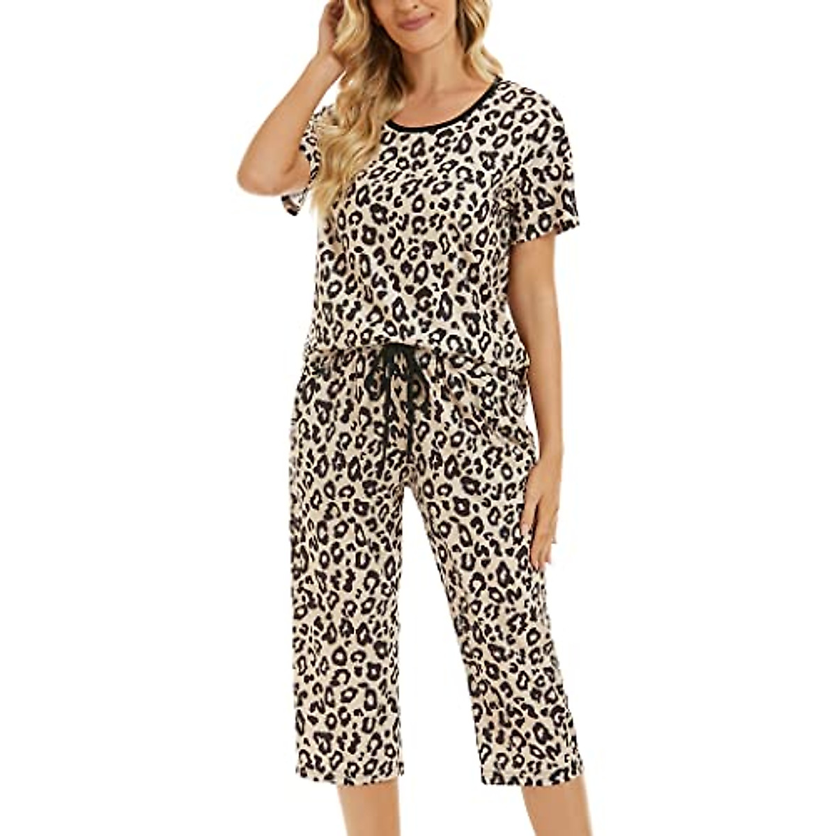LOCUBE Women's Pajama Sets Soft Comfy Pj Set Short Sleeve Tops and Capri Pants with Pockets (#9 Leopard, Medium)
