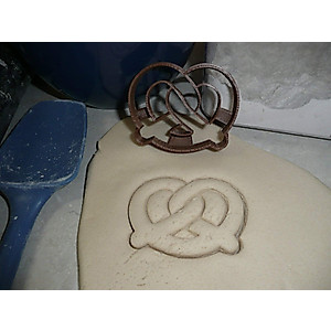 PRETZEL BAKED BREAD DOUGH TWISTED KNOT MOVIE CARNIVAL SNACK COOKIE CUTTER MADE IN USA PR2159