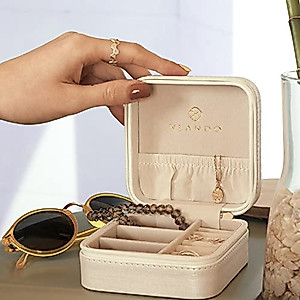 Vlando Small Travel Jewelry Box Organizer - Faux Leather Storage Case for Rings Earrings Necklace - Best Gifts Choice for Girls Women, Pearl White