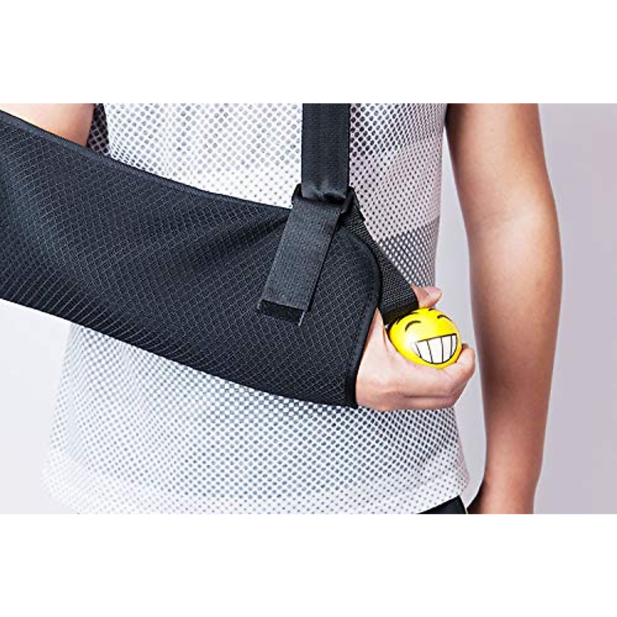 MHKGIOA Arm Sling for Rotator Cuff Injury,Dislocated,Broken & Strains - Adjustable Arm/Shoulder & Elbow Sling Immobilizer with Thumb Loop
