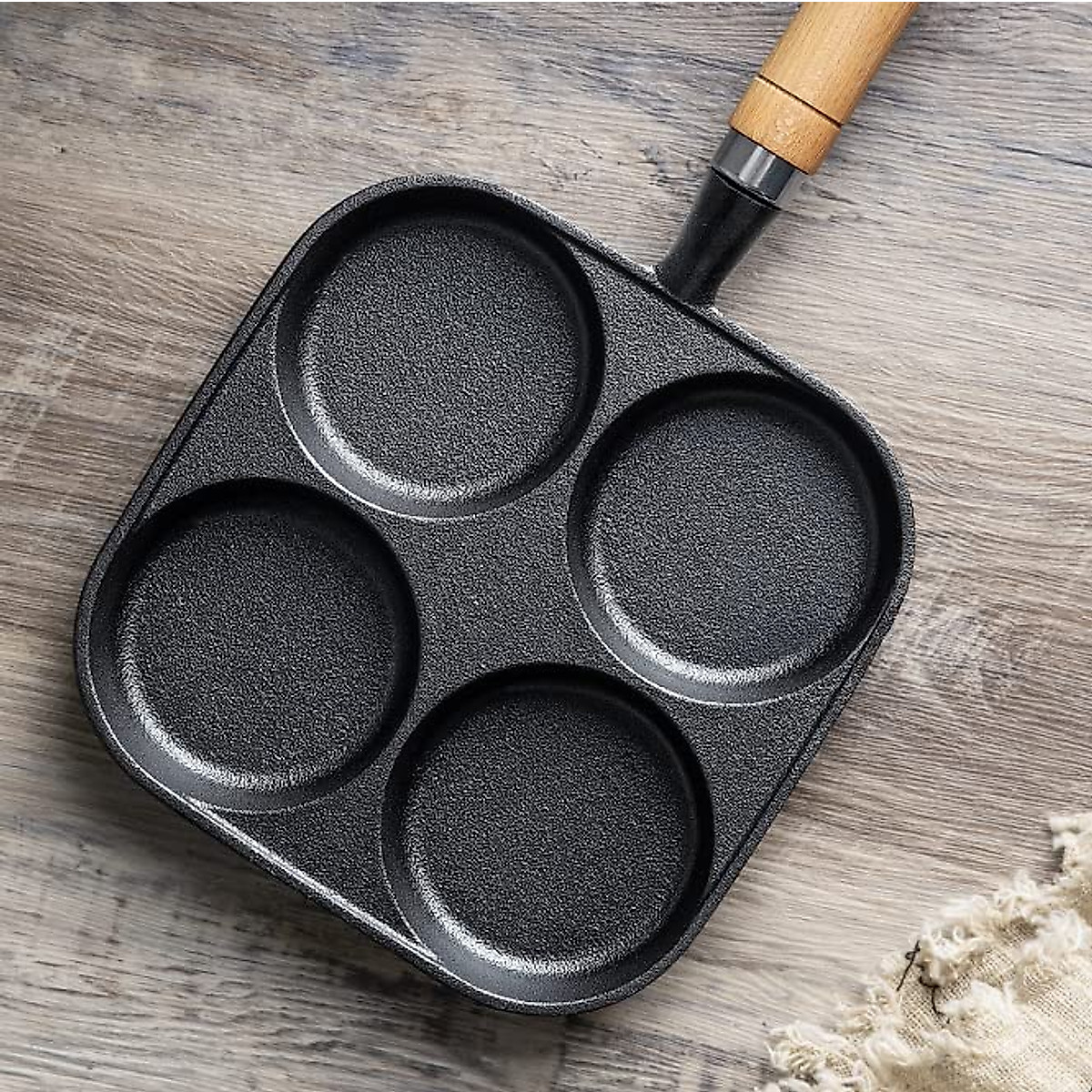 awrduol Uncoated 4 Cup Egg Frying Pan Thickened Egg Cooker Omelet Pan, Healthy Cast Iron Pancake Cooker for Breakfast, Gas Stove & Induction Compatible