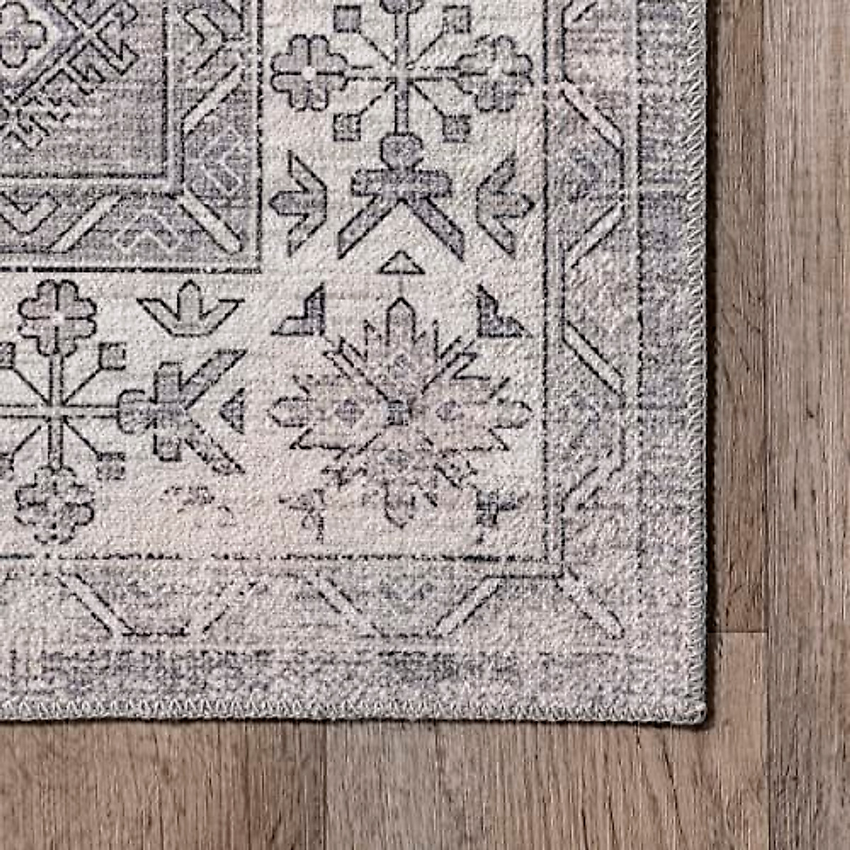 nuLOOM Medallion Bordered Machine Washable Area 8' x 10'