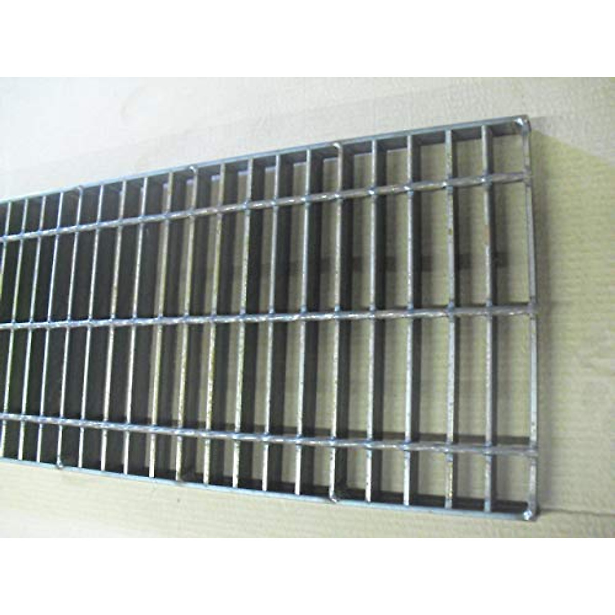 Floor Grating 19W4 1x3/16 Fully Banded 12x36