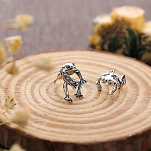 4 Pieces Frog Earrings for Women 3D Frog Earrings Two Way Silver Frog Earrings Vintage Stud Cute Frog Dangle Earrings Retro Detachable Ear Dangler Ear Stud for Anniversary Birthday Valentines