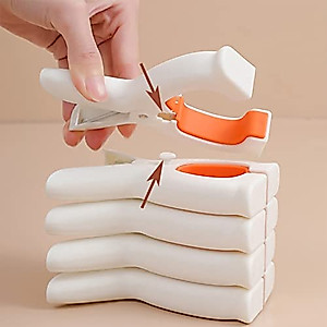 Plastic Clothespin, Laundry Clip, Beach Towel Clips, Rabbit Shape Quilt Fixed Clip to Keep Your Towel, Clothes, Quilts, Blanketsfrom Blowing Away (Blue + Orange 4 pc)