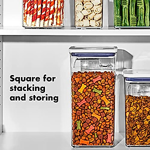 OXO Good Grips Pet POP Container – 6.0 Qt/5.7 L with Half Scoop |Ideal for up to 6.5lbs of Dog Food or 4.5lbs of Cat Food | Airtight Dog and Cat Food Storage Container | BPA Free, Clear