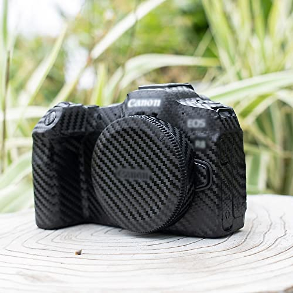 EOS R8 Skin，Anti-Scratch Anti-Wear Camera Cover Protector Sticker for Canon EOS R8 Full-Frame Mirrorless Camera Body Protective Film Protection - Carbon Fiber Black