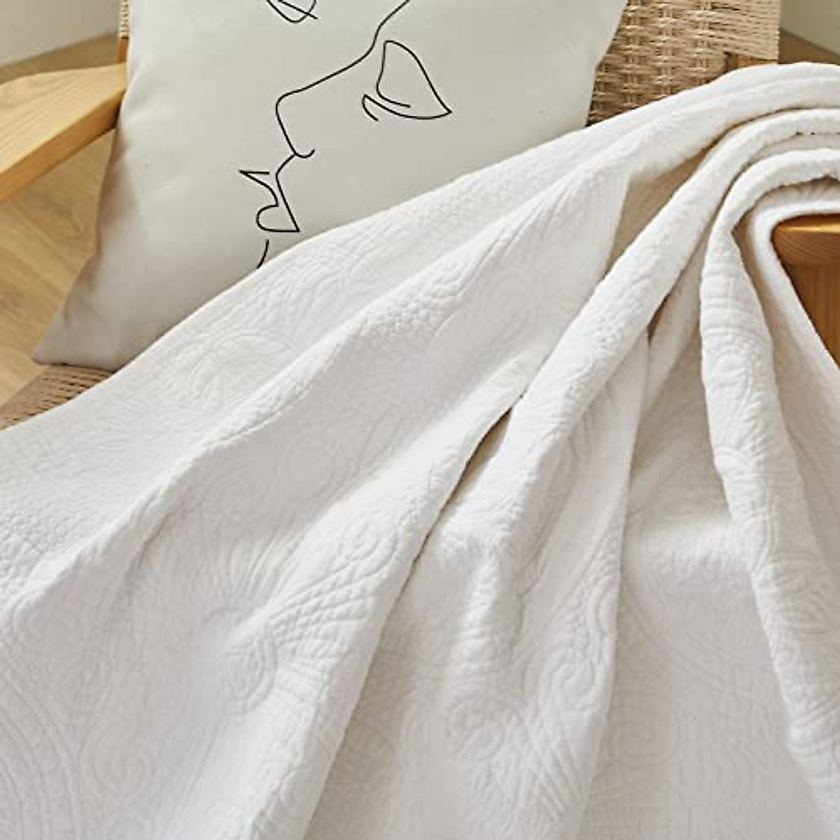 Brandream White Boho Sunflower Medallion Quilt Cotton Quilted Throw Blanket for Bed Couch Daybed 47 X 60 Inch Decorative Throw Blankets