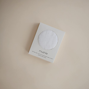 mushie Extra Soft Muslin Fitted Changing Pad Cover (White)