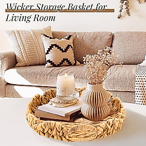 Scalloped Wicker Tray 2-Pack Woven Rattan Baskets with Handle Natural Water Hyacinth Wicker Tray Shelf Decorative Round and Square Wicker Storage Baskets for Bathroom Living Room Organizer