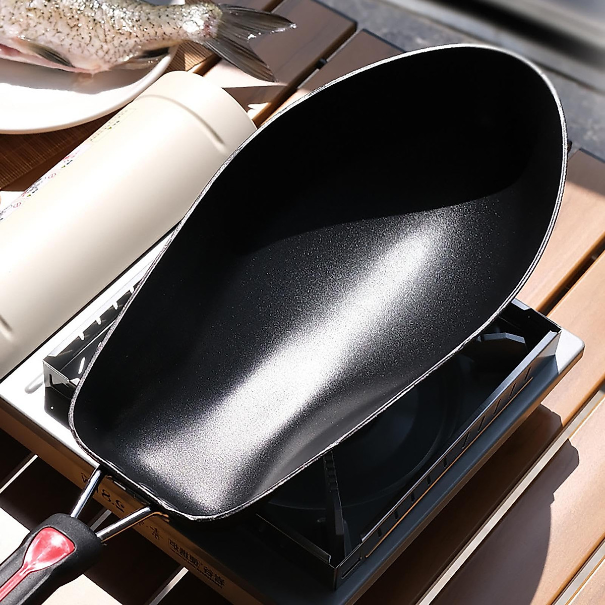 EEASSA Fish Shape Non-Stick Oval Shaped Frying Pan, Aluminum Alloy, 8.7cm Deep, Ideal for Grilling, Frying, and Serving