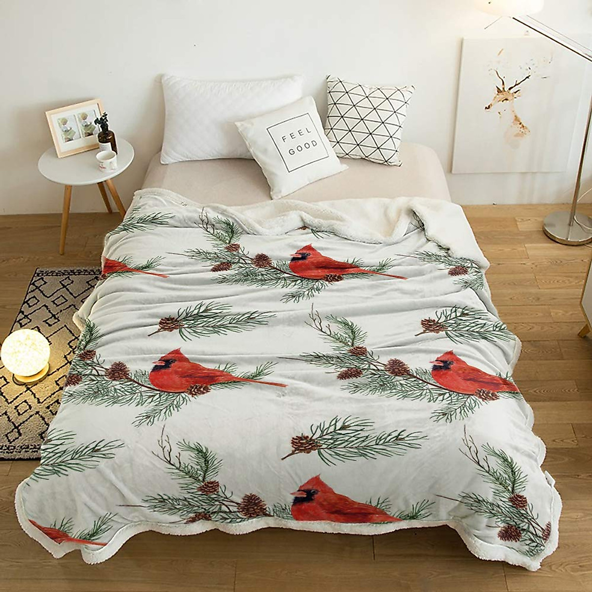 Yunnist-Store Cozy Sherpa Fleece Throw Blanket Cardinal Birds with Pine Cones Leaves Super Soft Plush Microfiber Throws, Christmas Warm Fuzzy Blankets for Bed Sofa Couch Decor