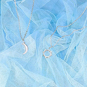 Sisters Necklace for 2, Sun and Moon Matching Necklaces Birthday Christmas Gifts for Girls Women BFF (Gold)