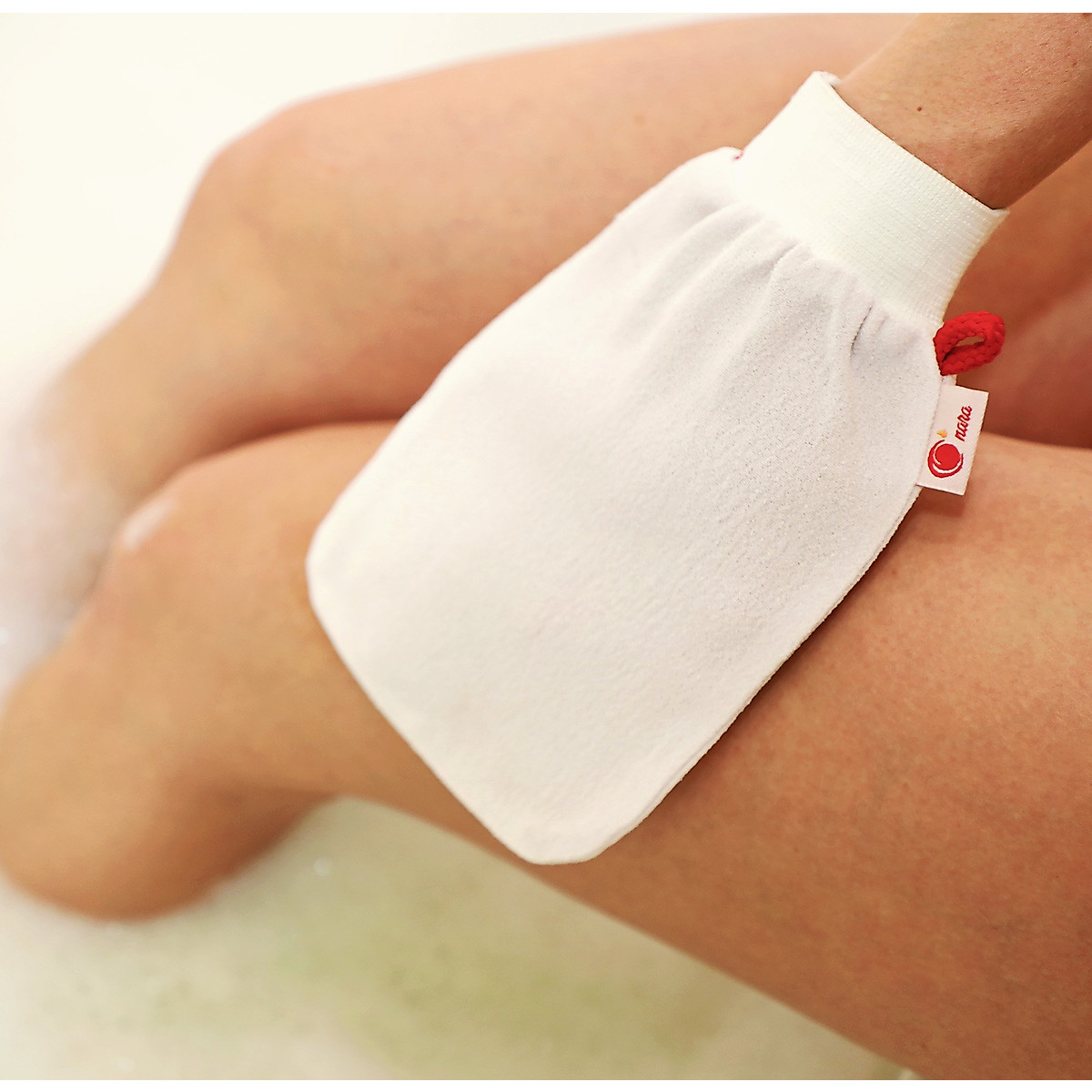 Exfoliating Spa Bath Glove and Scrubbing Mitt (1)