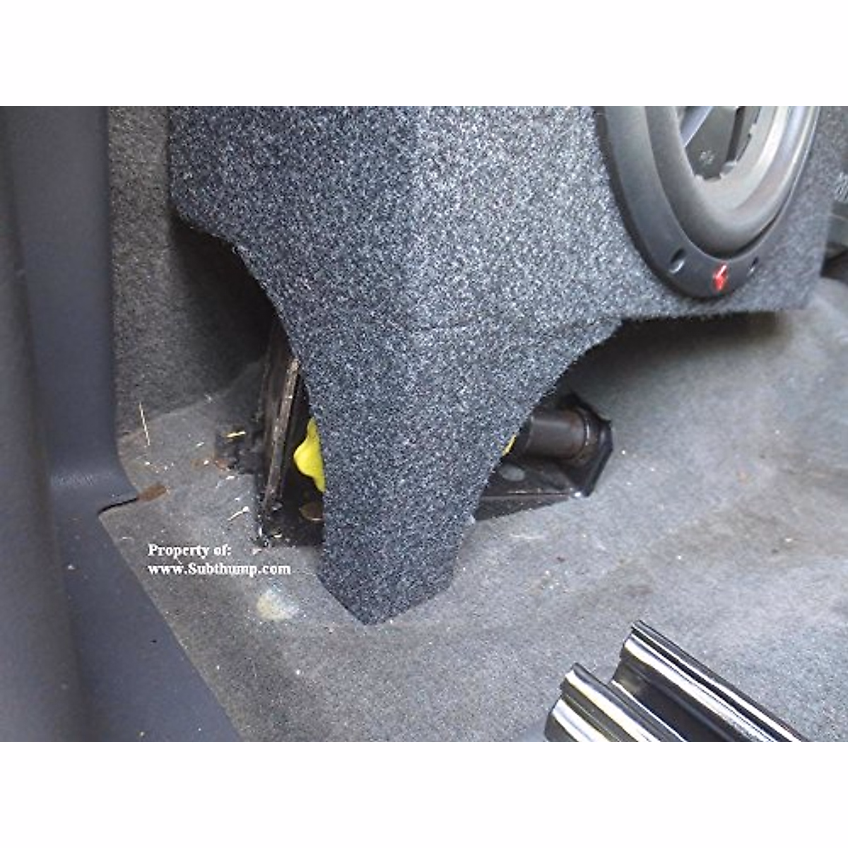 99-06 Chevy Silverado/GMC Sierra Regular Cab Dual 10 Subwoofer Box with Amp Space