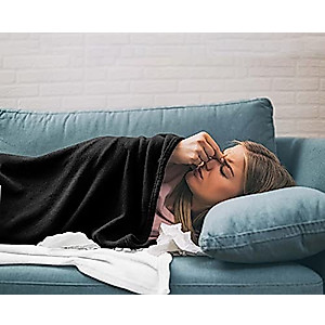 Throw Blanket- Thanksgiving Maple Leaf Soft Warm Plush Fleece Bed Throw,60x80In Flannel Blankets Fall Harvest Plant Bedding Throws for Women/Men Bedroom Living Room Office Decor Botanical Black