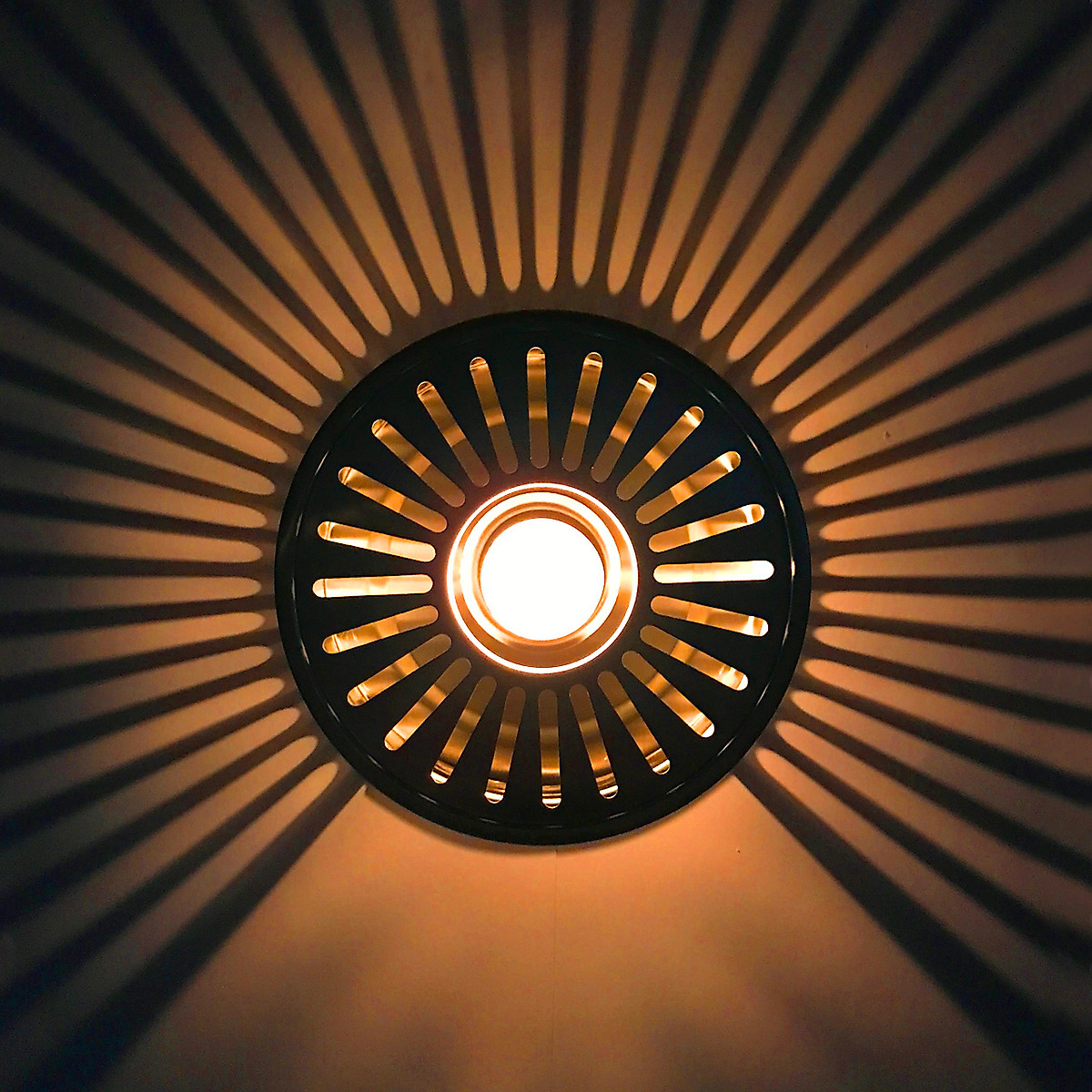 Creano Designer Stainless Steel Tea Warmer with Tea Light Holder - Tea Cosy - Stable Not Rattling - Rechaud Suitable for All Teapots