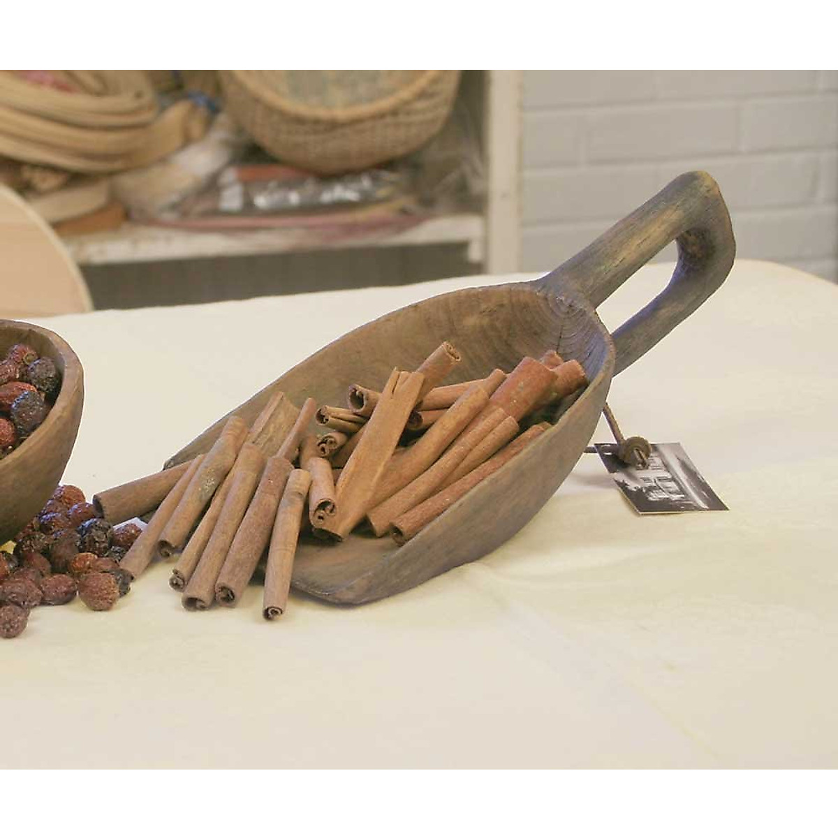 Large Scoop with Open Handle - Primitive Resin Treen Display, Decorative (Black)