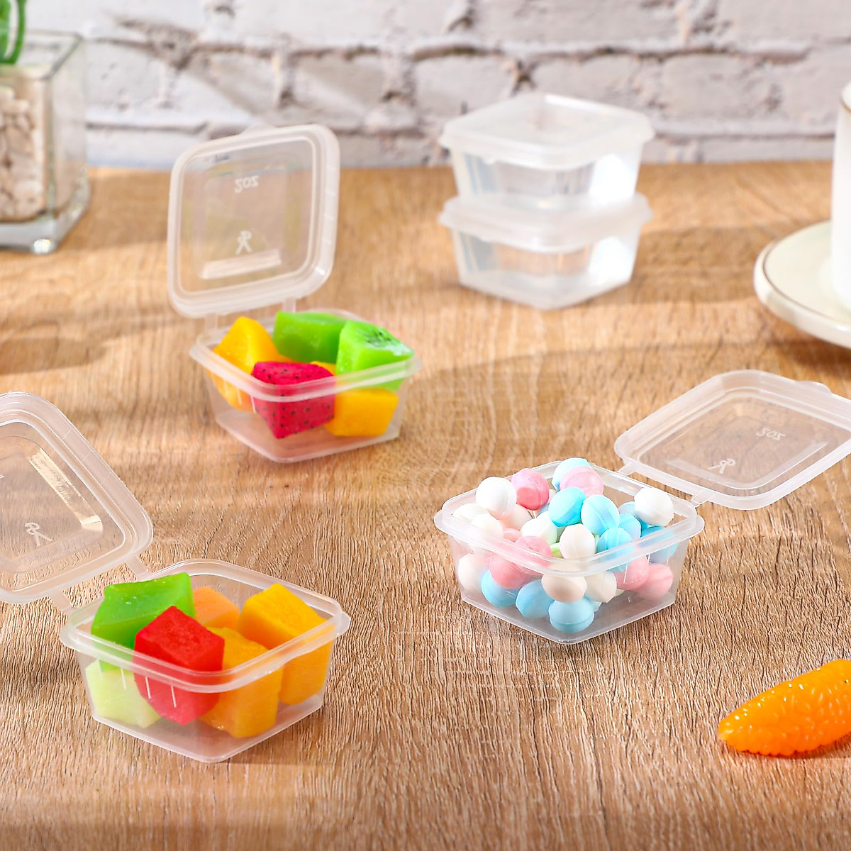 Hushee 500 Pack 2oz Plastic Disposable Portion Cups with Hinged Lids Disposable Sauce Containers with Lids Disposable Food Storage with Lids Disposable Souffle Cups for Lunch Party Trips