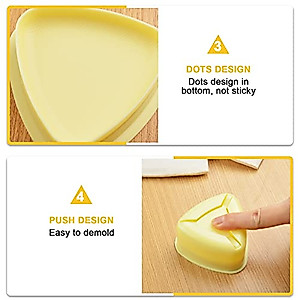 Onigiri Mold Triangle, 2 Pieces Rice Ball Mold Makers, Triangle Sushi Mold Making Kit for Home DIY Japanese Boxed Meal or Children Bento (Beige)